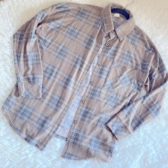 7th Ray | Jackets & Coats | 7th Ray Tan Gray Plaid Shacket Shirt ...